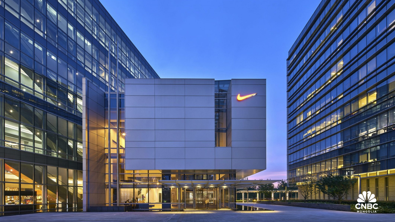 “Nike” компани хүний нөөцөө дахин цомхотгохоор төлөвлөжээ